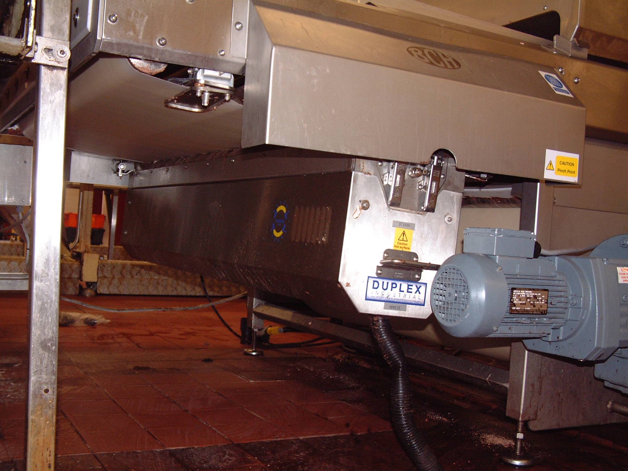 Removing Contaminants from Engineering Conveyors – Conveyor Cleaning
